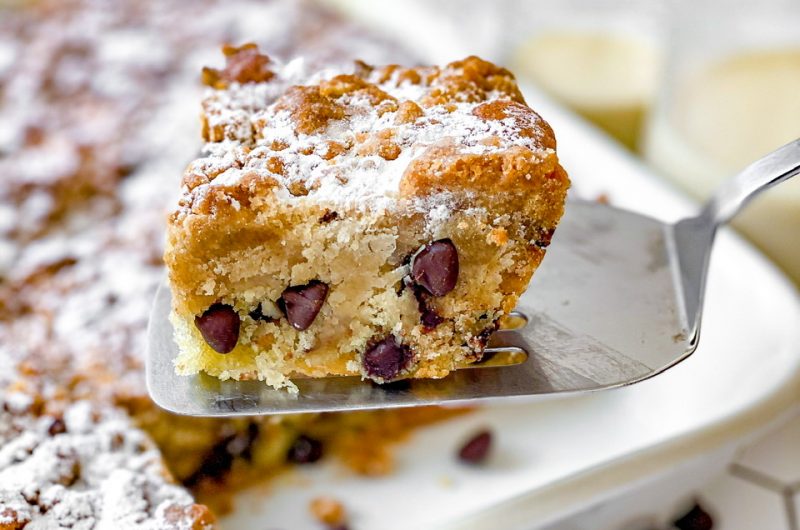 NY Style Vegan Chocolate Chip Crumb Cake – Big Box Vegan